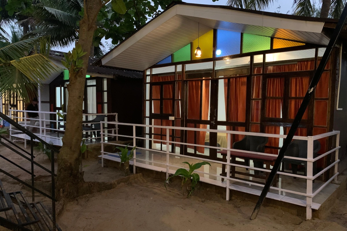 Side Sea View Beach Hut - Casa Beach Huts
